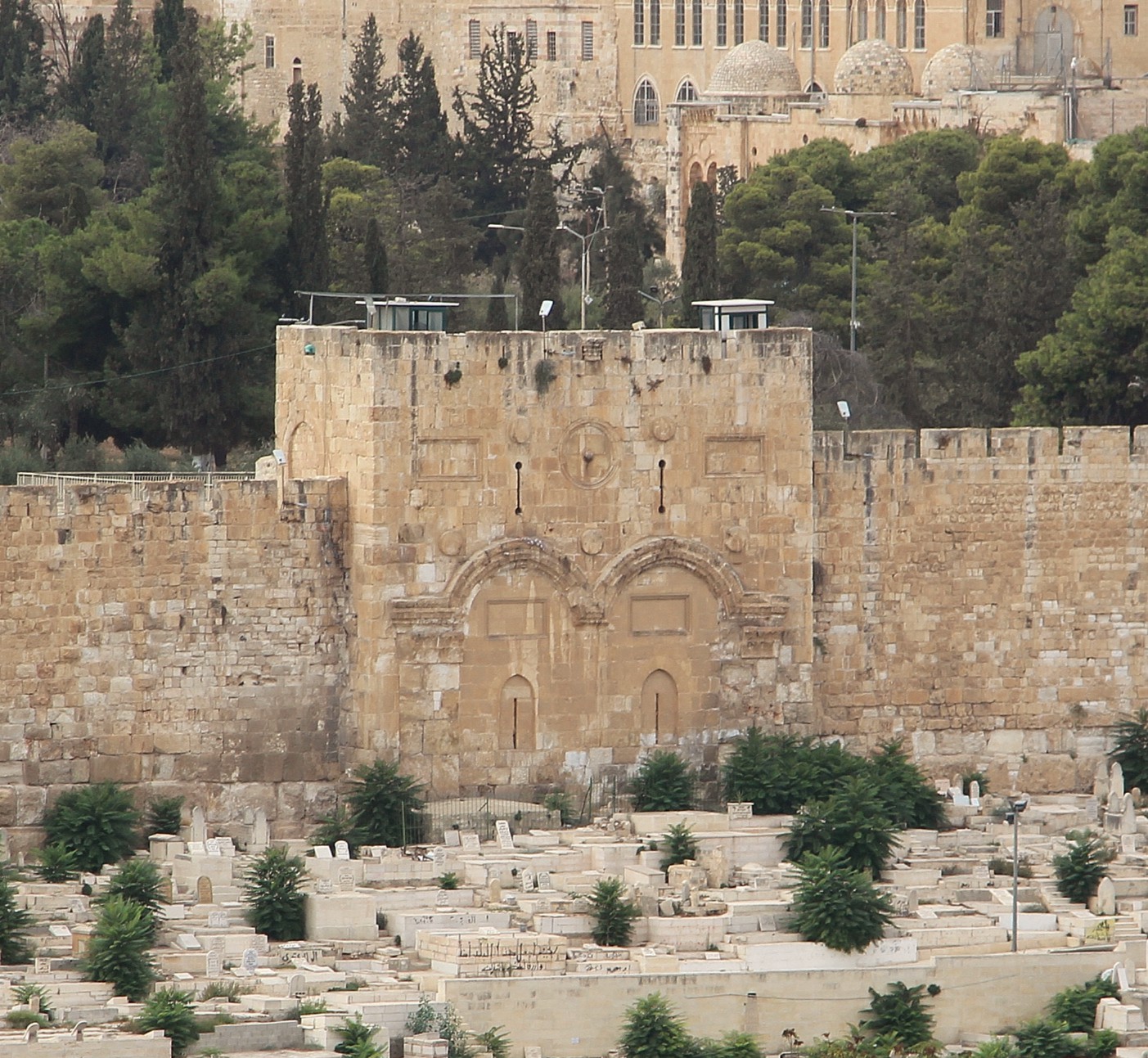 The Temple Mount of Jerusalem - Bible Holy Lands in Photos, Scripture ...